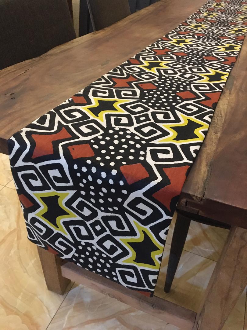 CLASSIC BOLGA table runner – The Afrophile